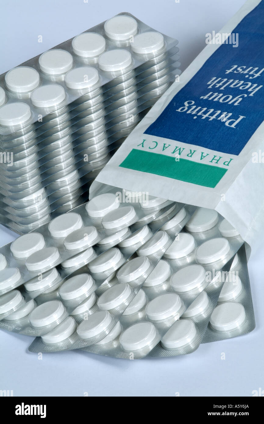 Medicine dispensing box hi-res stock photography and images - Alamy