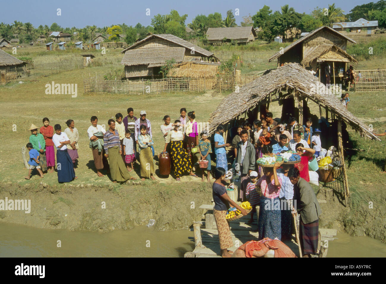 Myanmar Rakhine State village on the Kaladan River Stock Photo - Alamy