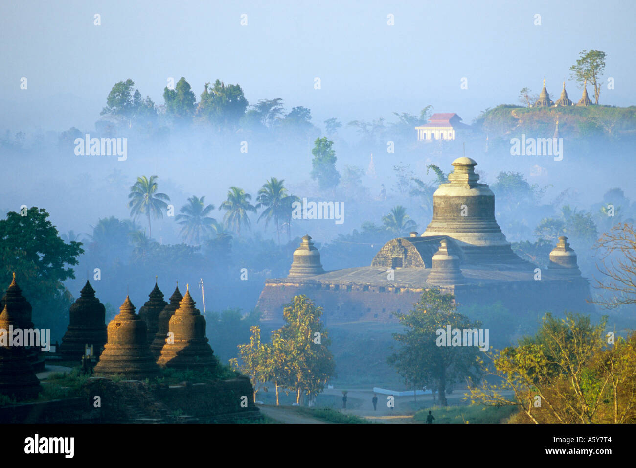 Arakan state hi-res stock photography and images - Alamy