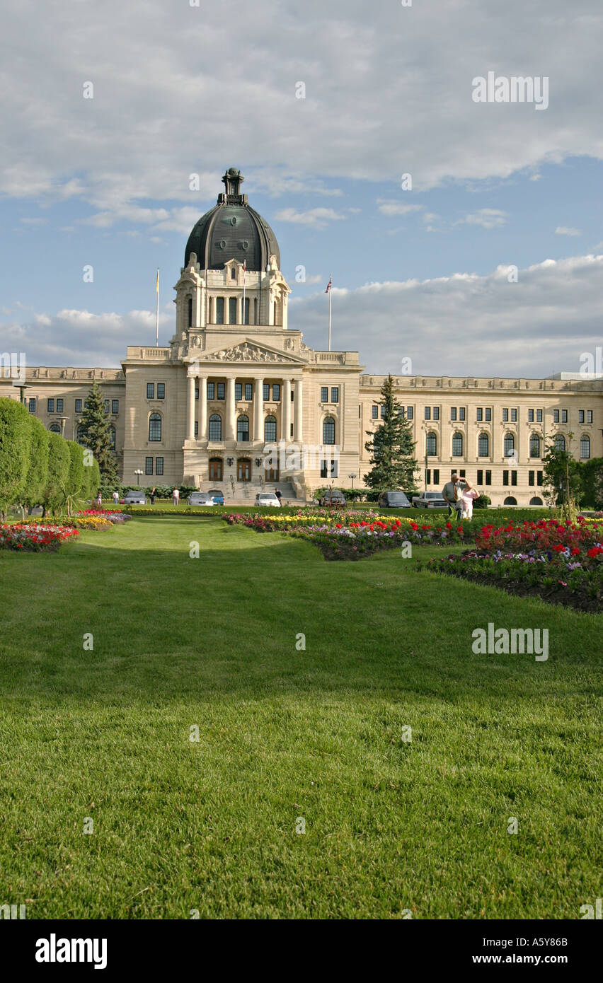 Saskatchewan government buildings hi-res stock photography and images ...