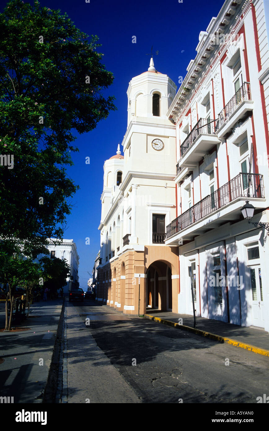 Puerto rican buildings hi-res stock photography and images - Alamy