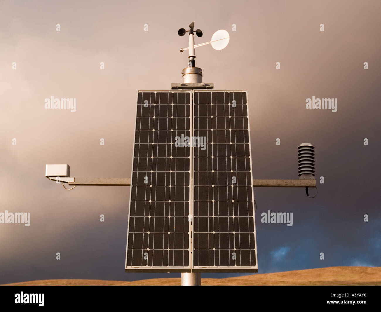 Road weather monitoring station hi-res stock photography and images - Alamy