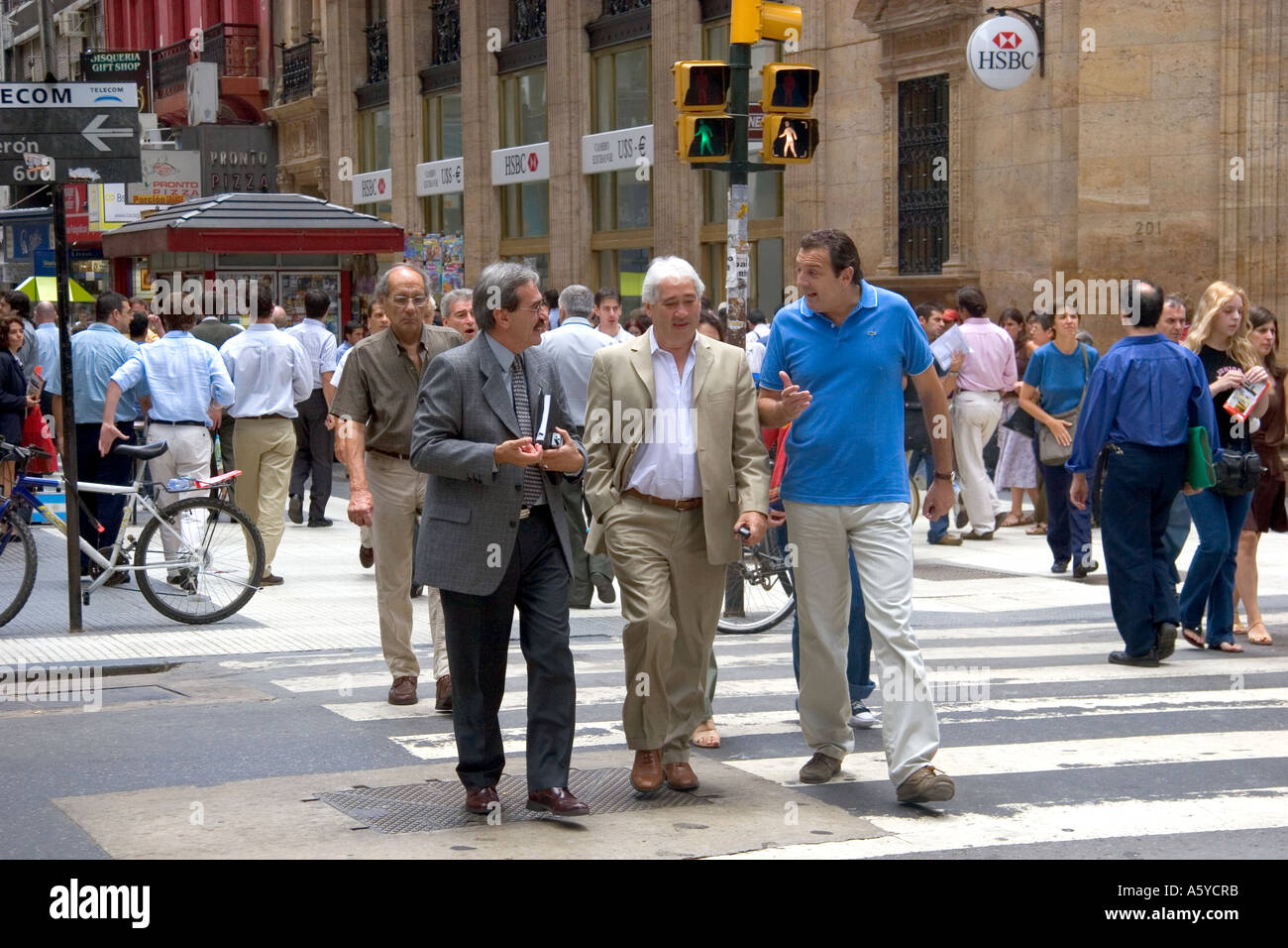 Street conversation south america hi-res stock photography and images ...