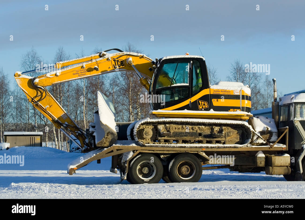 Mechanical caterpillar hi-res stock photography and images - Alamy