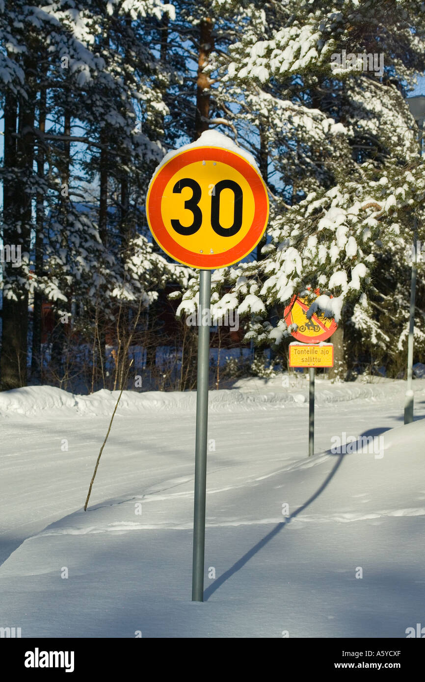 speed limit traffic sign Stock Photo - Alamy