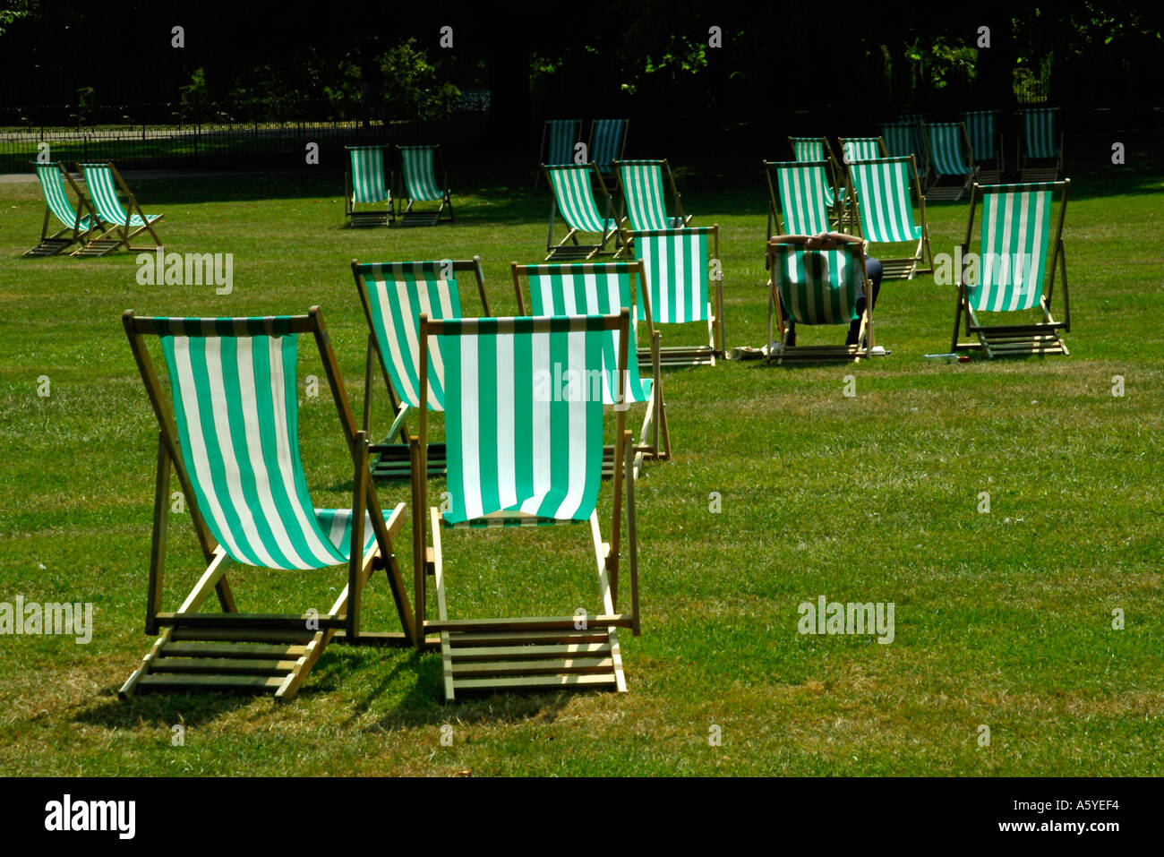Deck Chairs in Green Park London England Stock Photo - Alamy