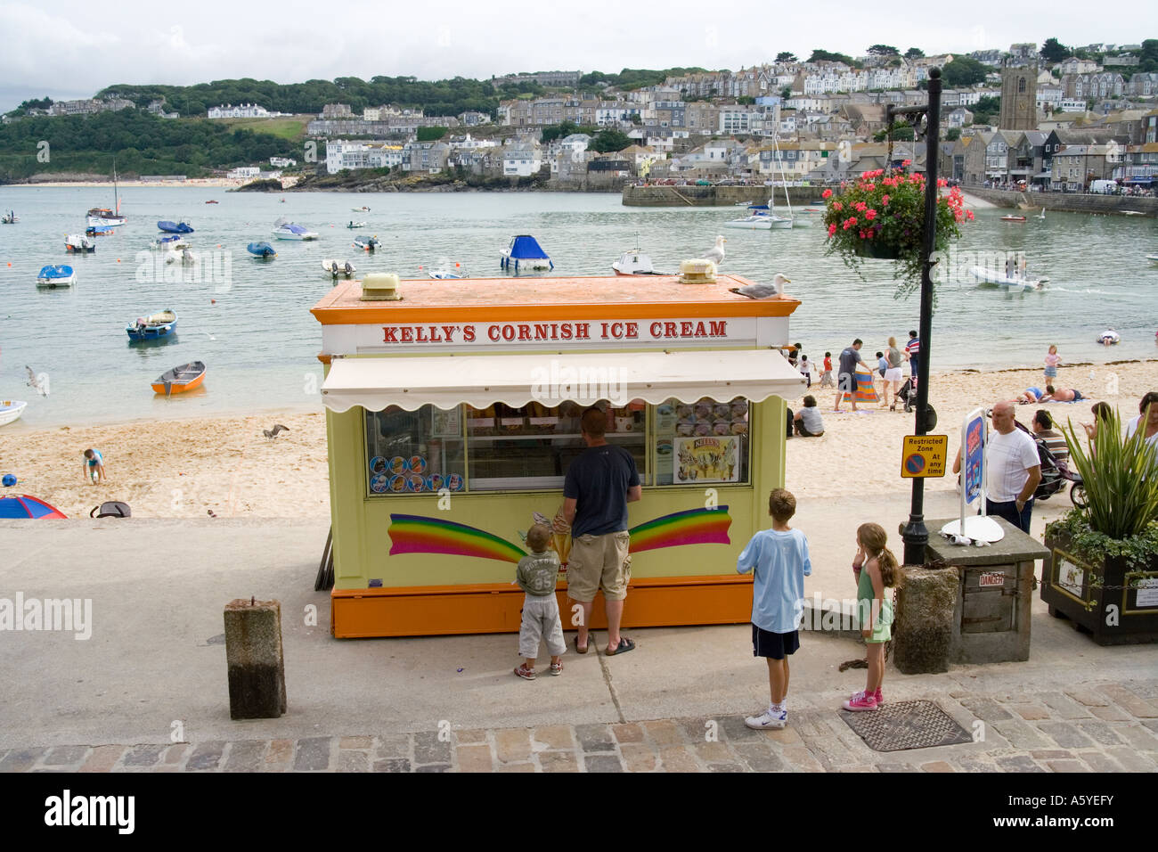 Kellys ice cream hi-res stock photography and images - Alamy