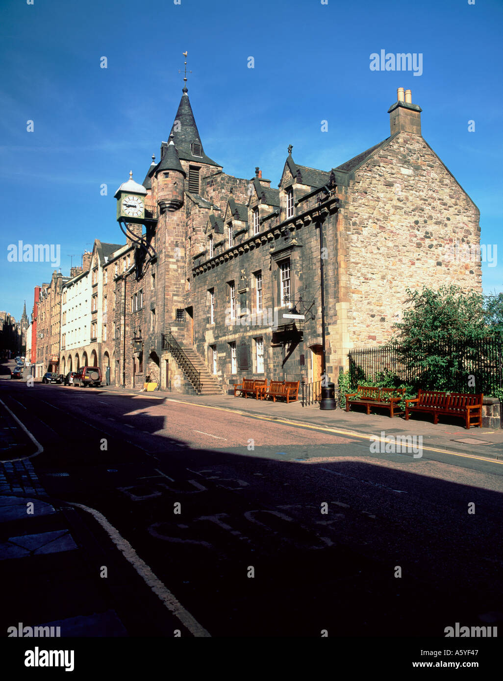 The canongate tollbooth hi-res stock photography and images - Alamy