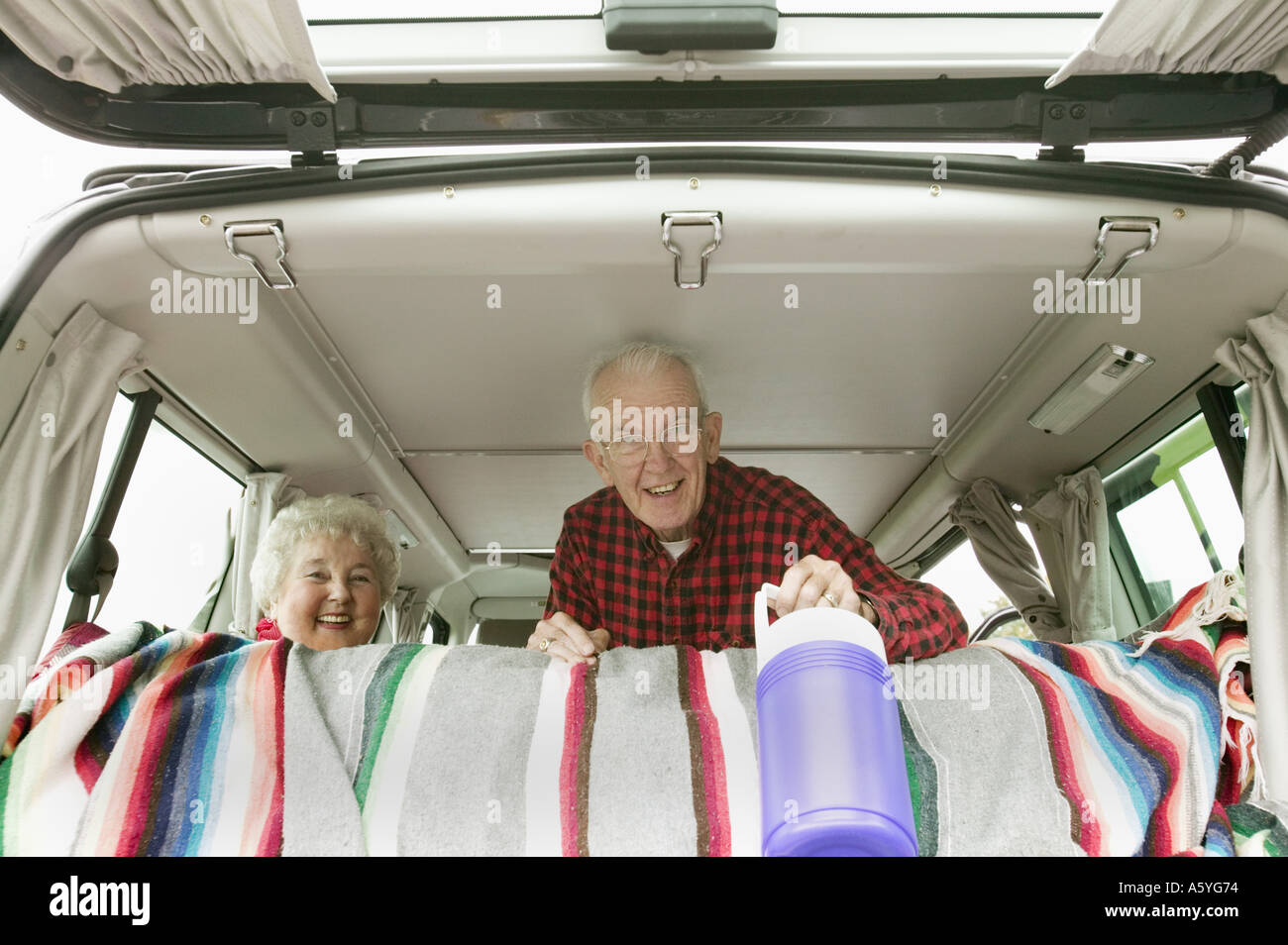 Back of white van hi-res stock photography and images - Alamy