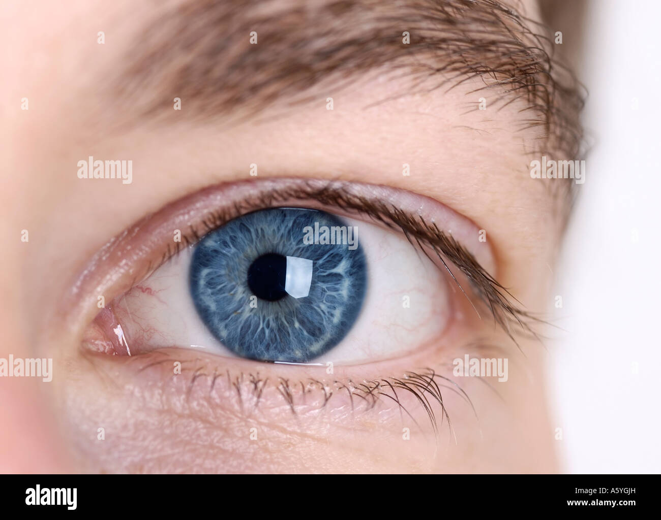 Trick photo eye hi-res stock photography and images - Alamy