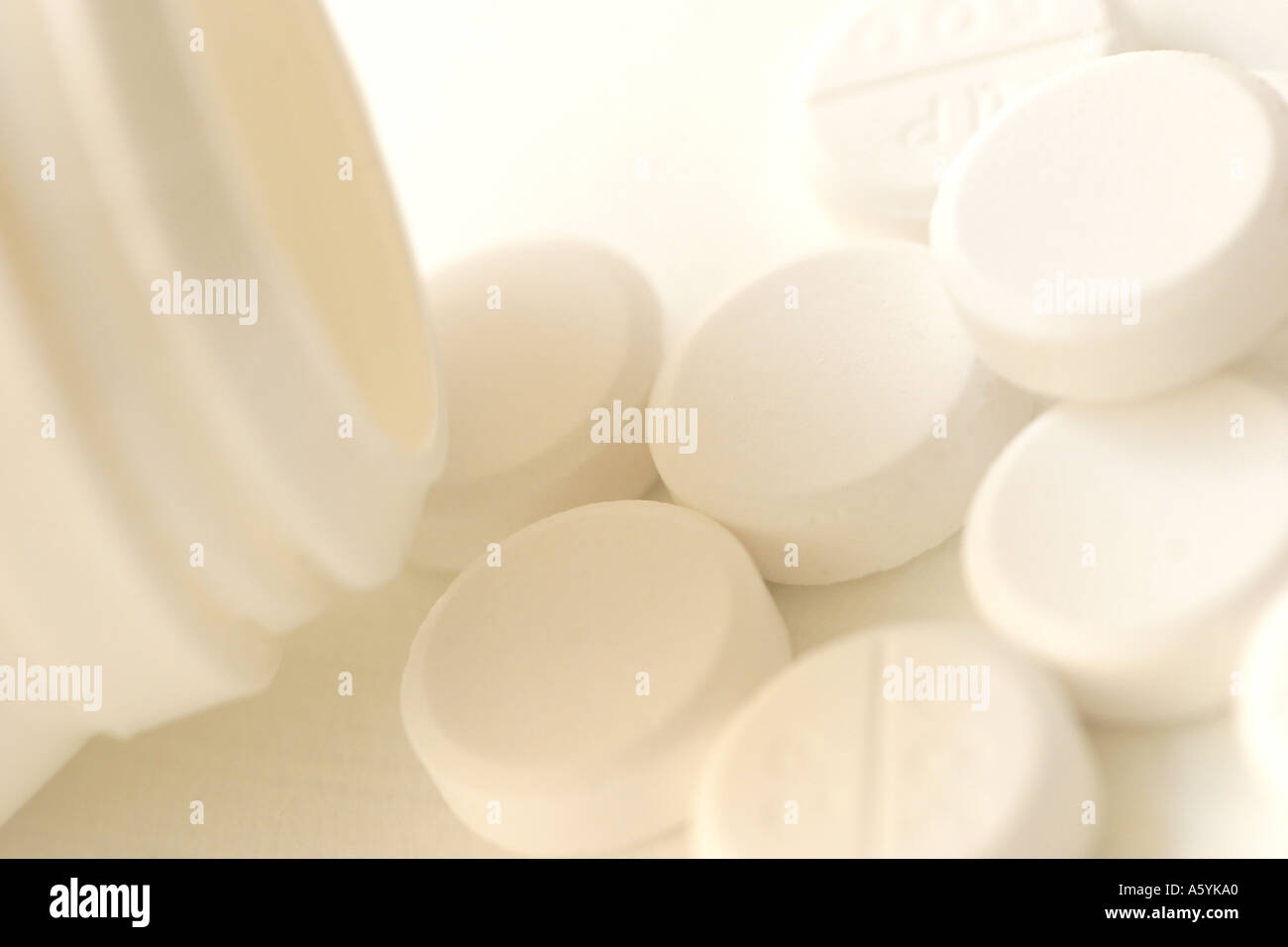 Paracetamol hi-res stock photography and images - Alamy