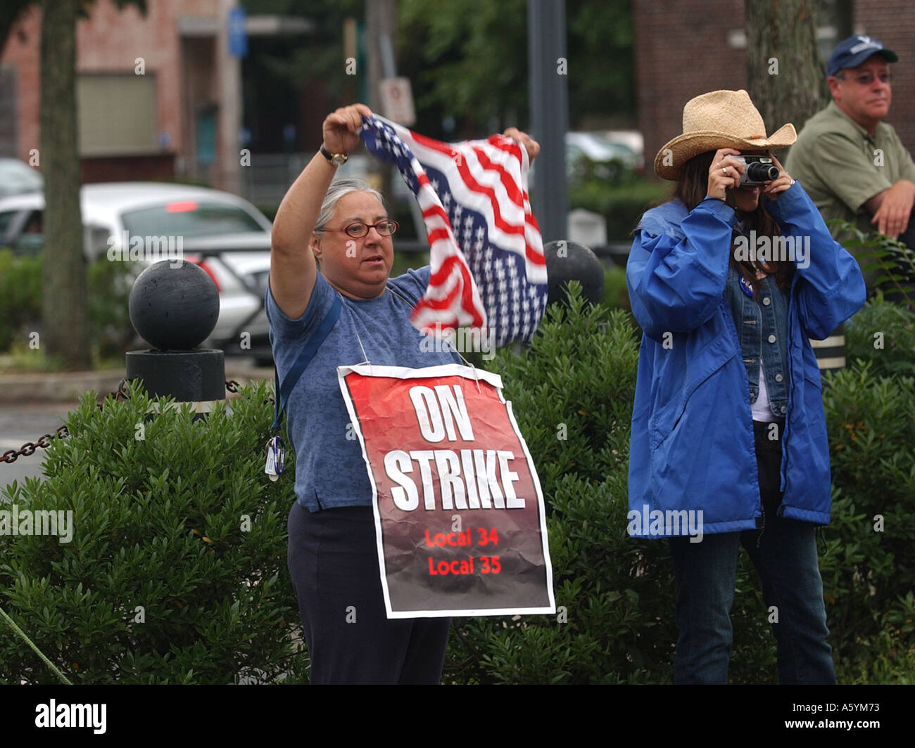 Support the strikers hi-res stock photography and images - Alamy