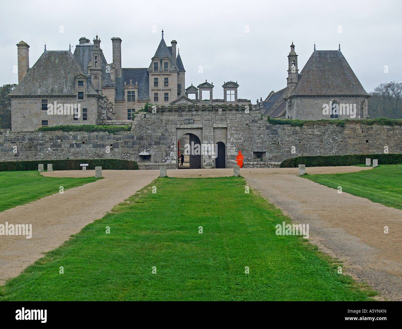 Renaissance castle Chateau de Kerjean in Léon Finistere Brittany Stock ...