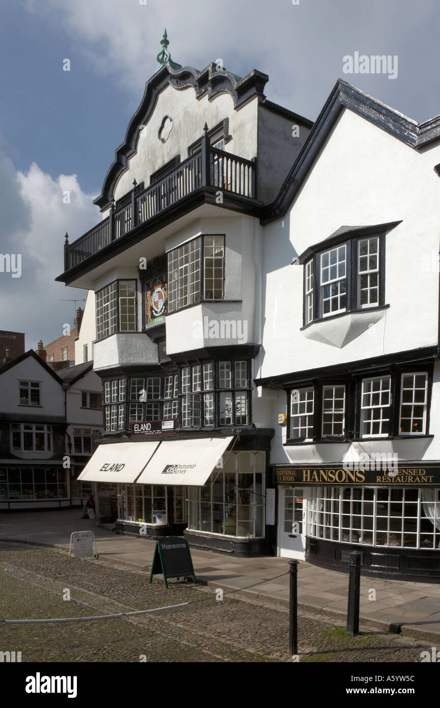 MOLLS COFFEE SHOP CATHEDRAL YARD SQUARE CLOSE EXETER Stock Photo - Alamy