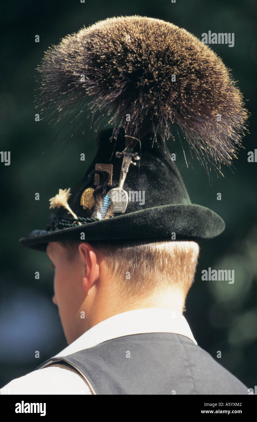 Tuft of chamois hair hi-res stock photography and images - Alamy