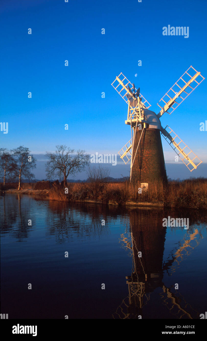 WINDMILL ON THE RIVER ANT AT HOW HILL NORFOLK EAST ANGLIA ENGLAND UK ...