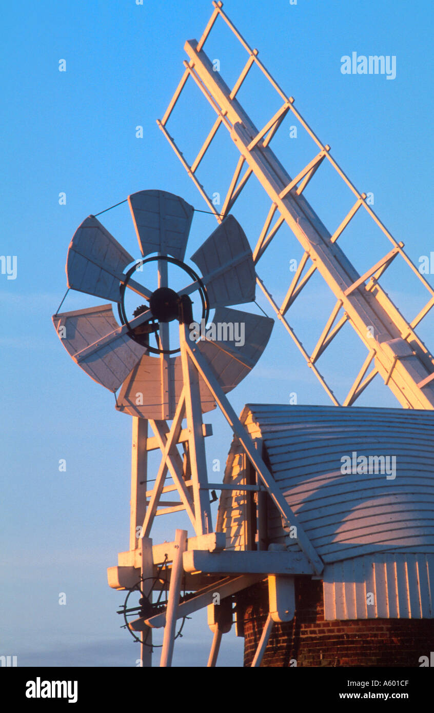 How hill drainage windmill hi-res stock photography and images - Alamy