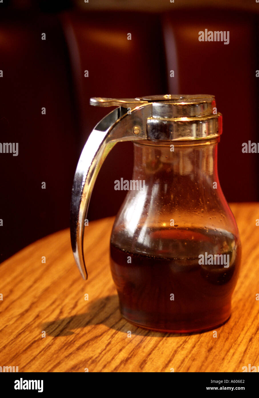 Syrup jar in los angeles diner Stock Photo - Alamy