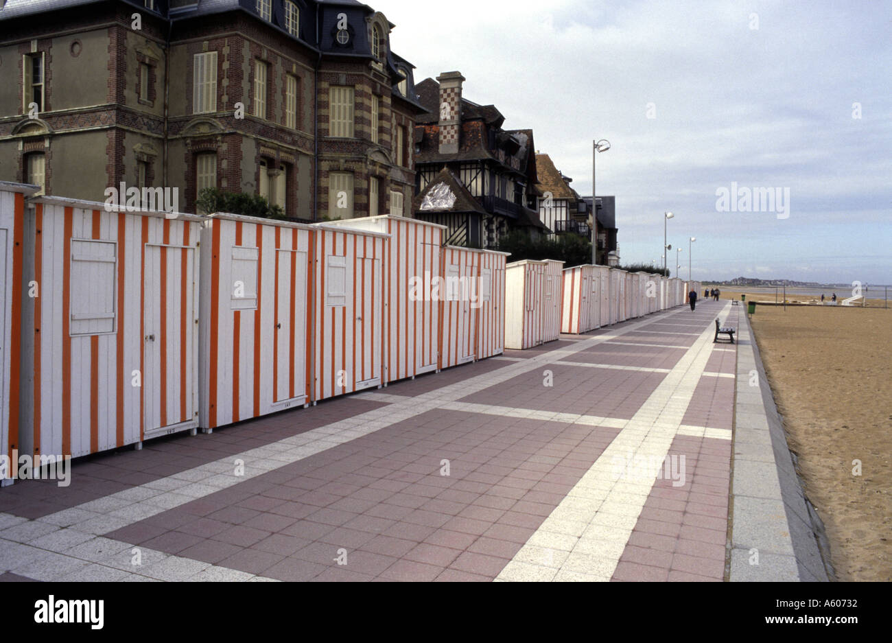 Houlgate france beach hi-res stock photography and images - Alamy