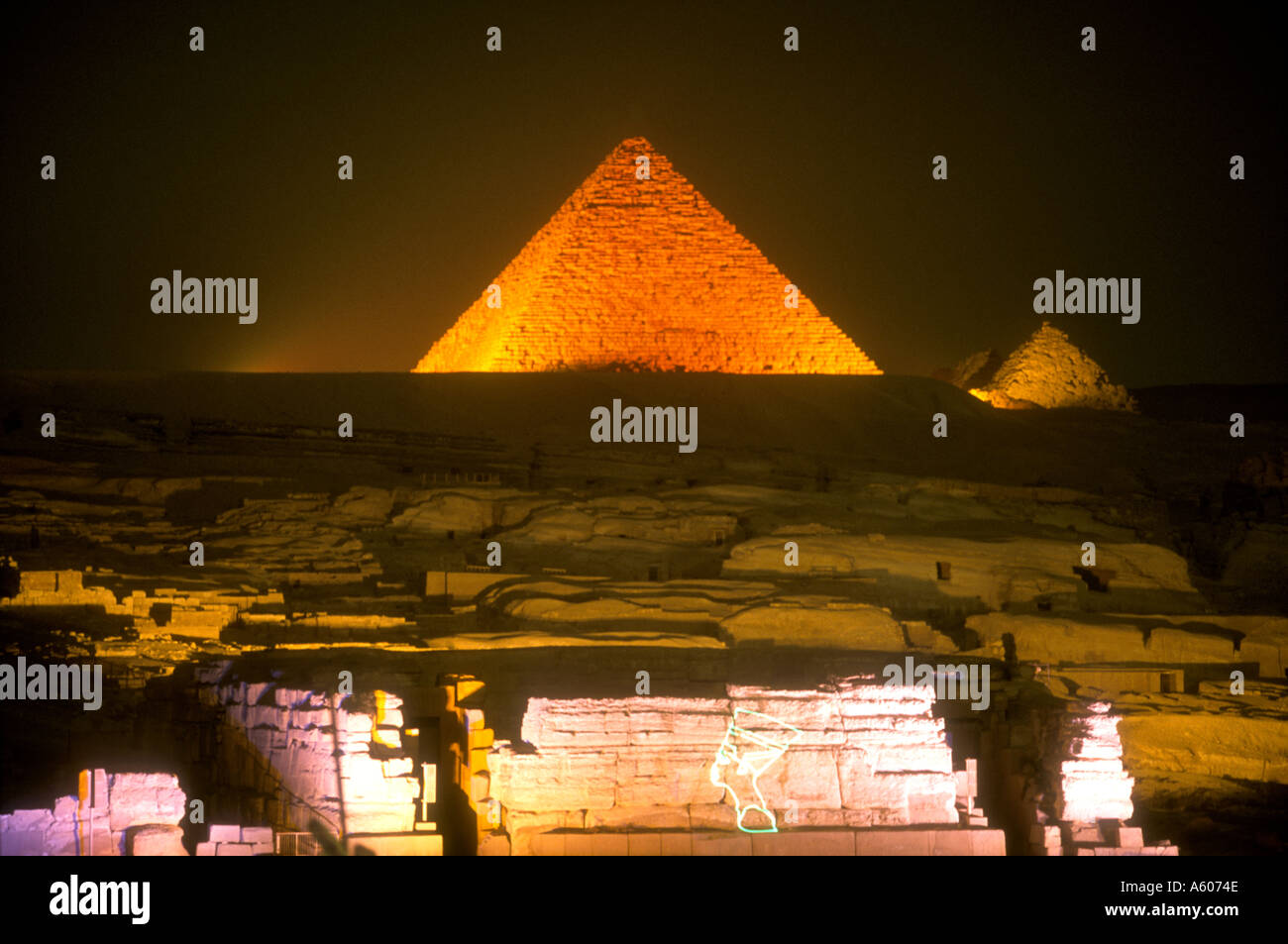 SOUND LIGHT SHOW AT GIZA PYRAMIDS EGYPT Stock Photo - Alamy