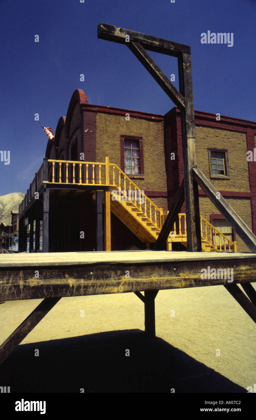 Courtyard gallows hi-res stock photography and images - Alamy