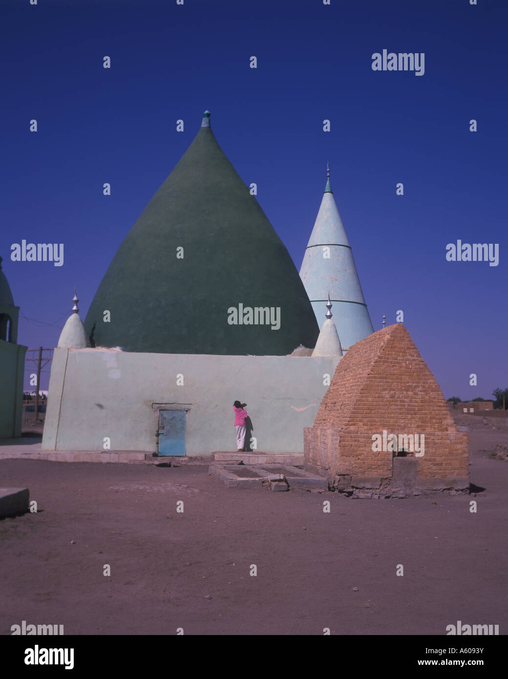 Sufi saints hi-res stock photography and images - Alamy