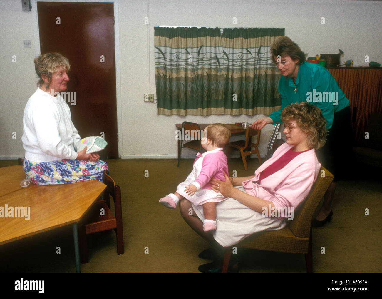 Distraction test hi-res stock photography and images - Alamy