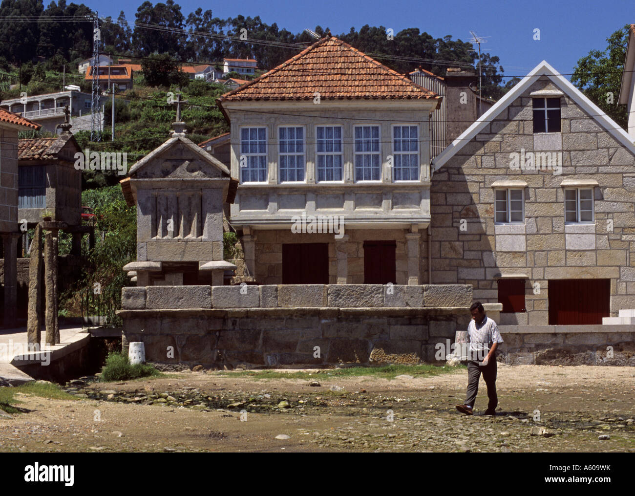 Rias bajas traditional architecture countryside rias gallegas ...