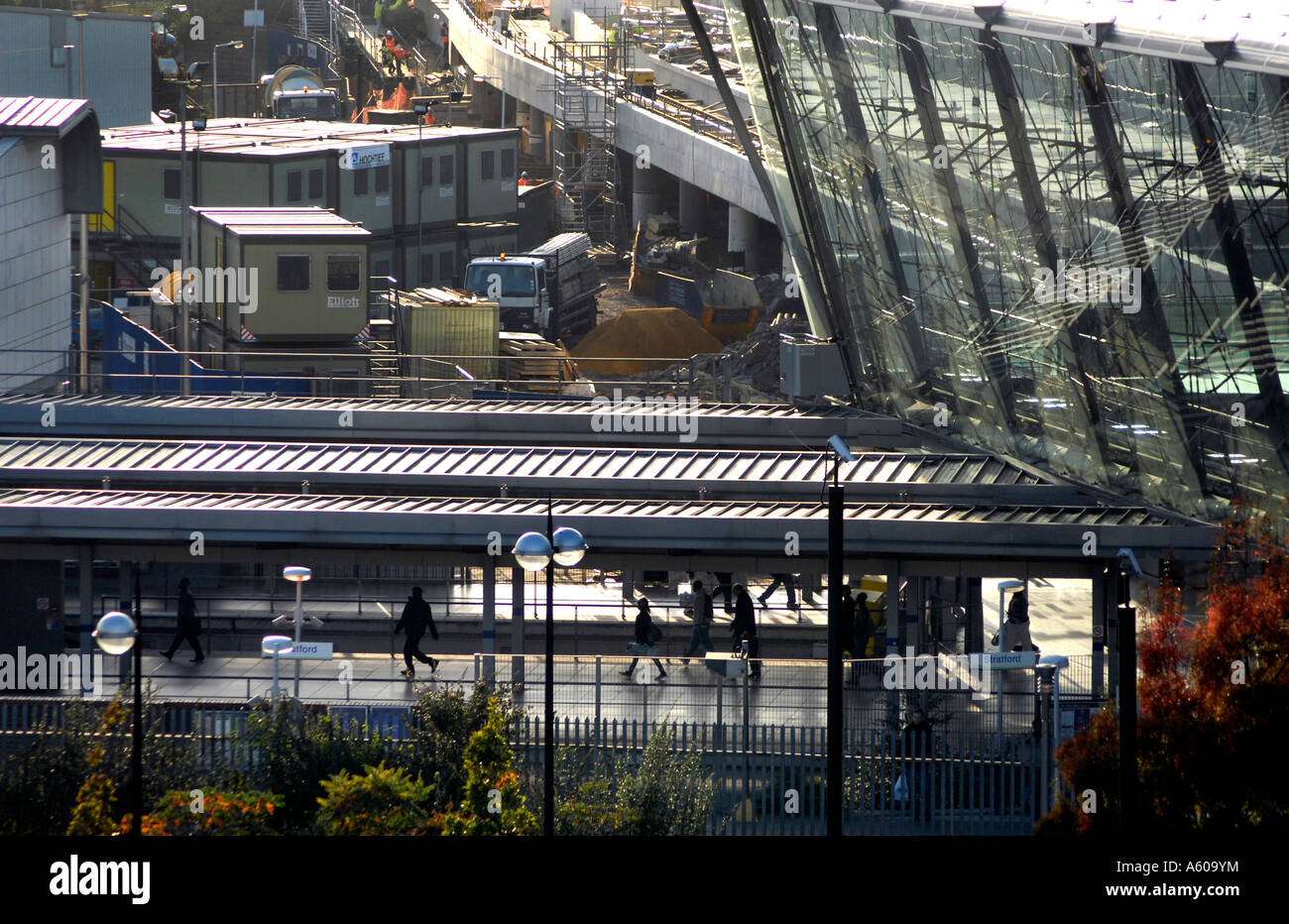 Platform and the Stratford Station extension for the 2012 Olympics in ...