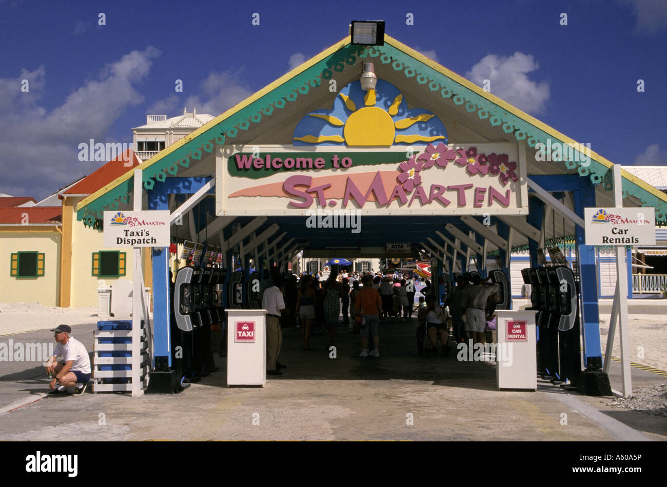 St maarten philipsburg welcome sign hi-res stock photography and images ...
