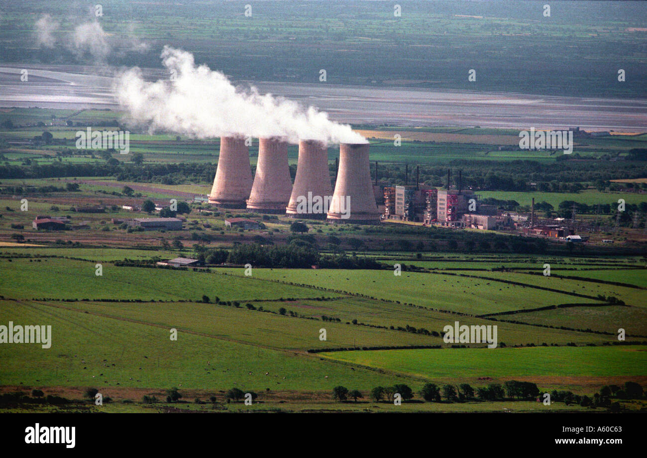Chapelcross nuclear power station hi-res stock photography and images ...