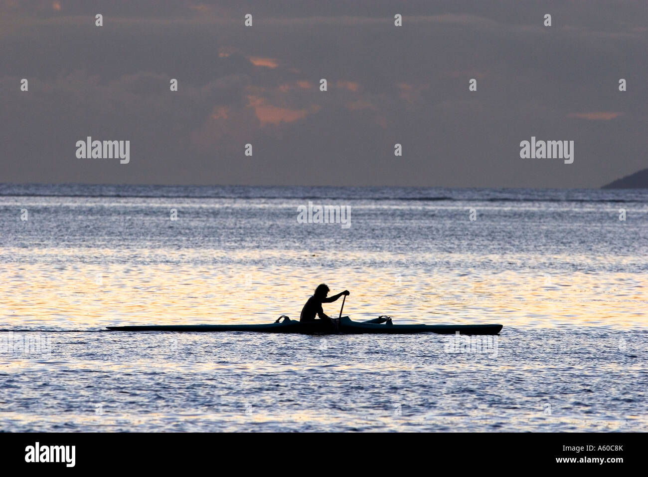 Tahitian canoe hi-res stock photography and images - Alamy