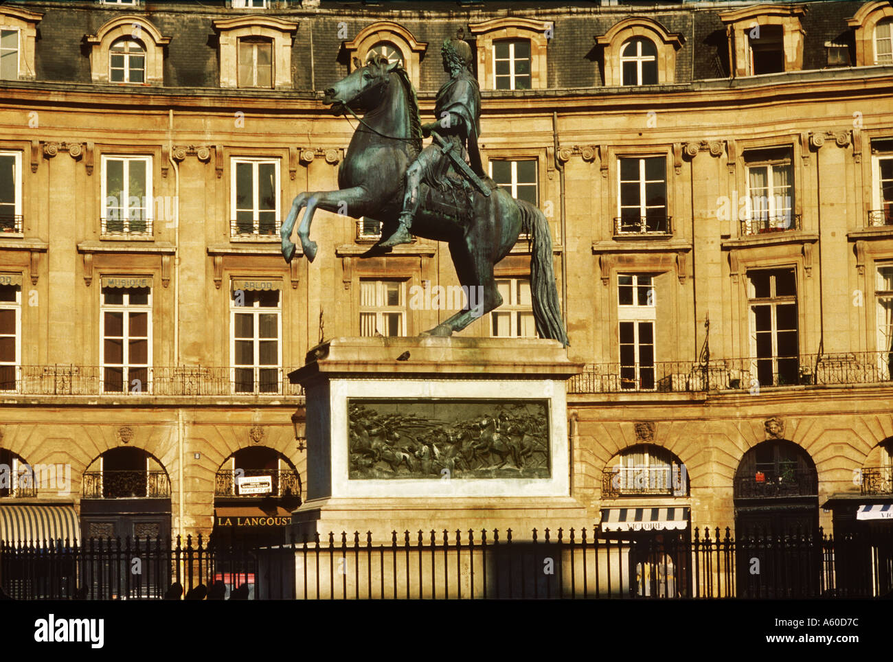 Place des victoires paris hi-res stock photography and images - Alamy