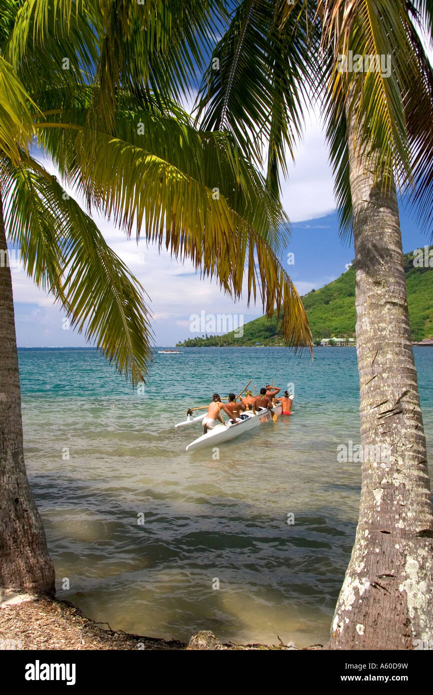 Tahitians outrigger hi-res stock photography and images - Alamy