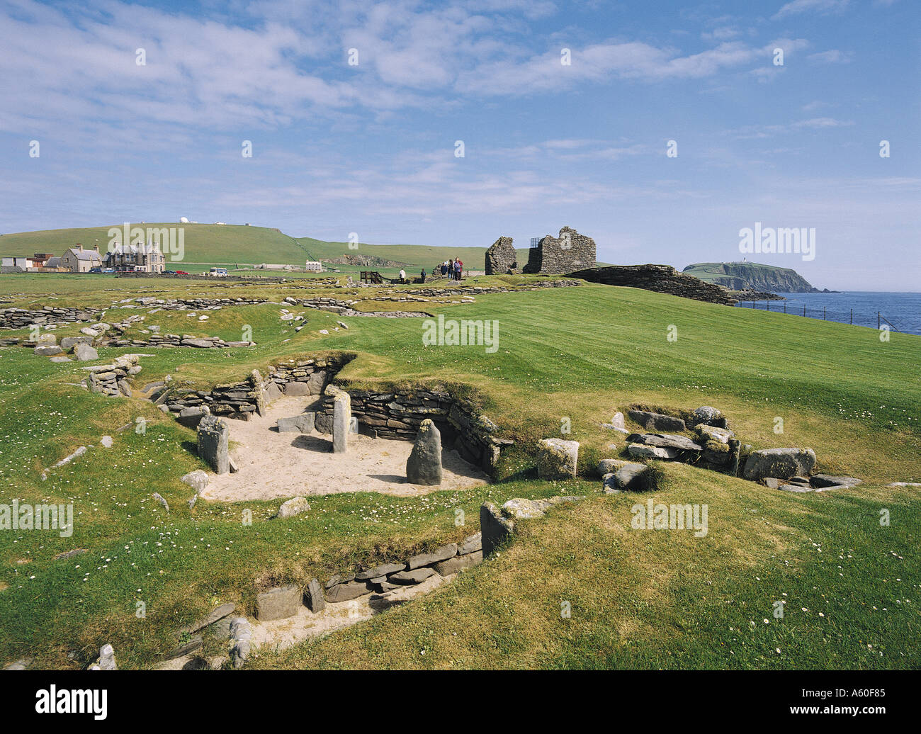 Viking village hi-res stock photography and images - Alamy