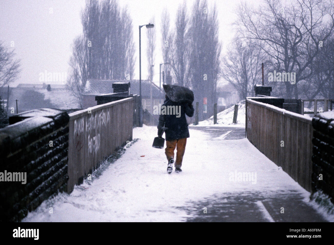 1985 snow poor poverty glean gleaned hi-res stock photography and ...