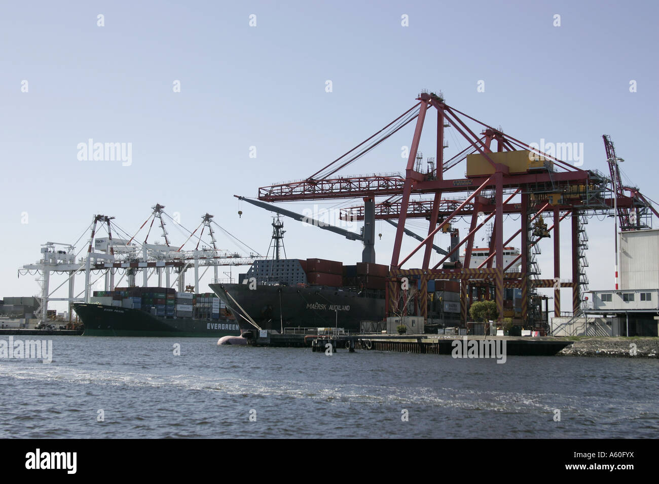 Container terminal in Melbourne harbour Stock Photo - Alamy