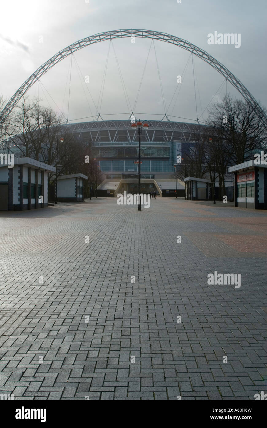 Wembley football stadium empty hi-res stock photography and images - Alamy