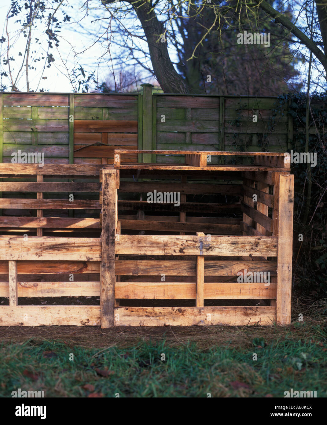 MAKING A BIN FROM PALLETS STEP6 THE BINS READY FOR USE Stock Photo - Alamy