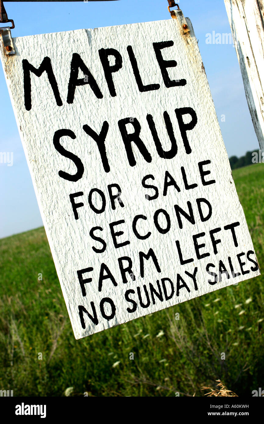 Roadside for sale sign Stock Photo - Alamy