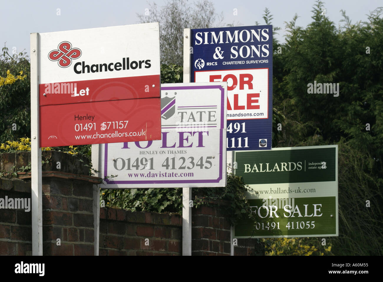 To let house signs hi-res stock photography and images - Alamy