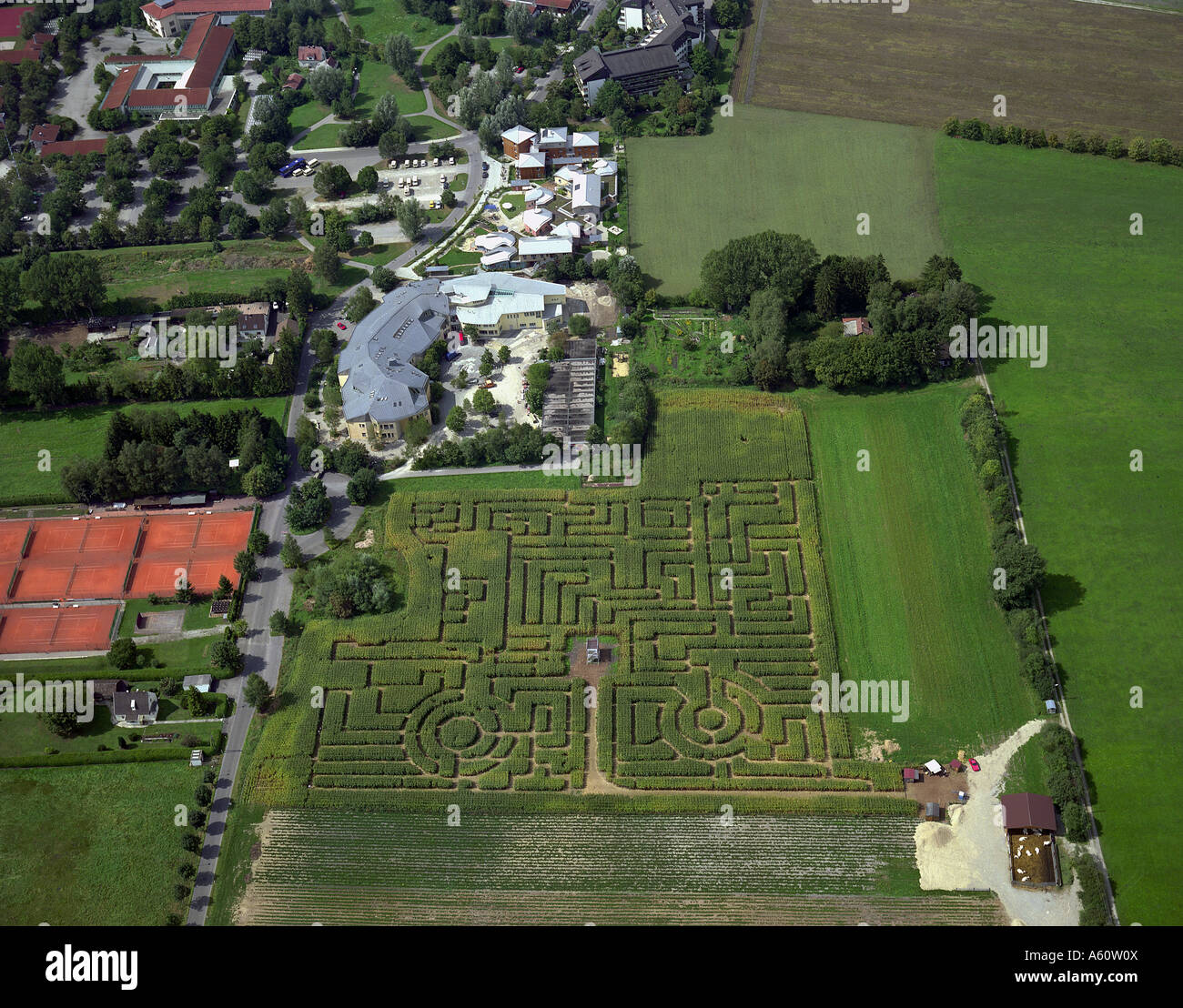 grainfield labyrinth, Germany, Bavaria, Groebenzell Stock Photo - Alamy