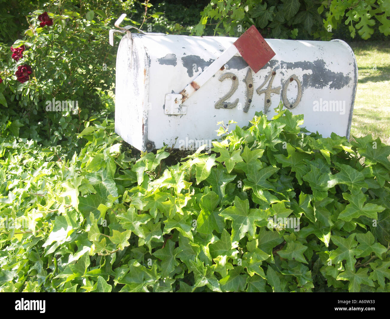 Rural delivery mailbox hi-res stock photography and images - Alamy