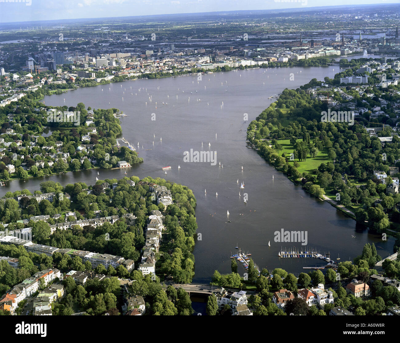 Sailing boats on the aussenalster hi-res stock photography and images ...