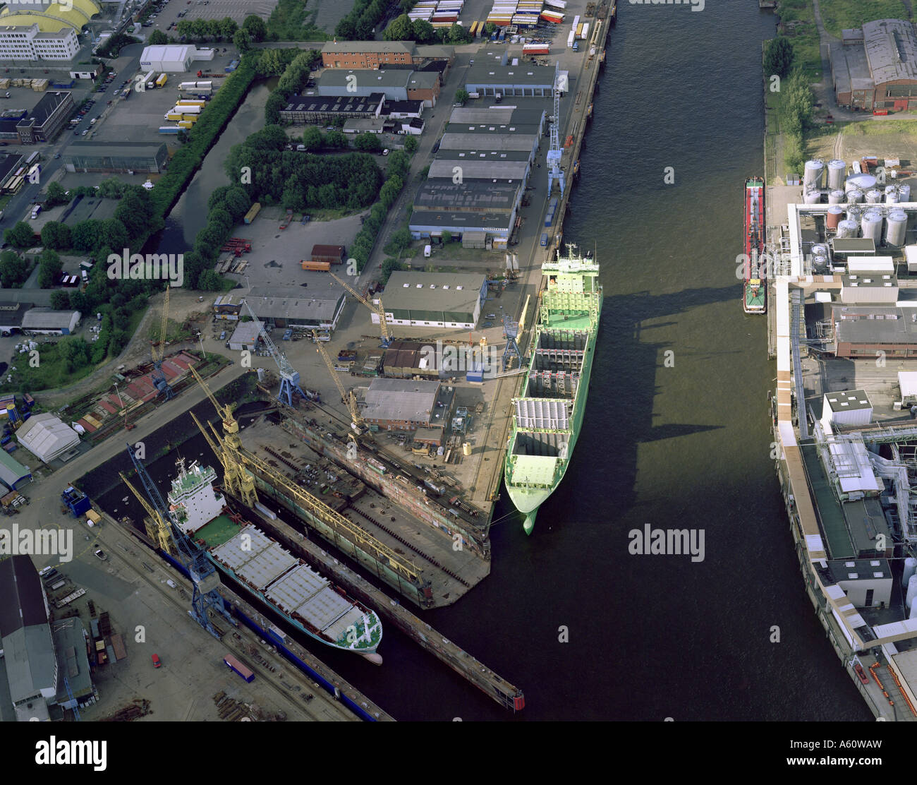 Hamburg Harbour, dry dock, shipbuilding, containerships, Germany ...
