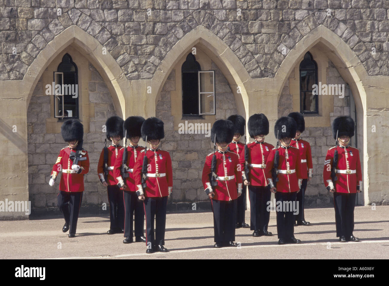 Windsor Castle; guard, United Kingdom, England, Berkshire, Windsor ...