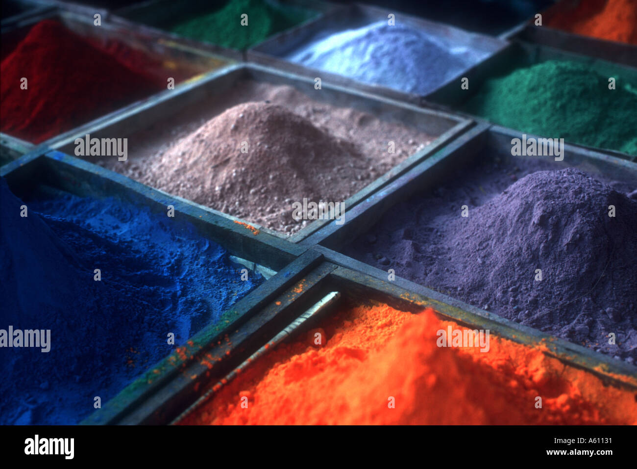 Colourful dyes in an Indian Market Stock Photo - Alamy