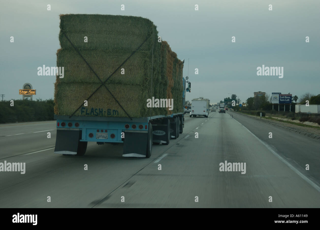 Hauling hay hi-res stock photography and images - Alamy