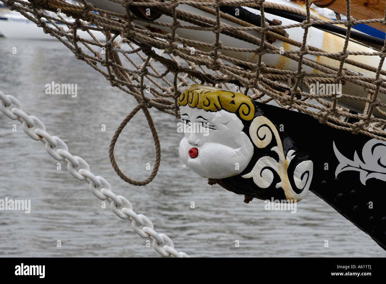 Prow ship figurehead hi-res stock photography and images - Alamy