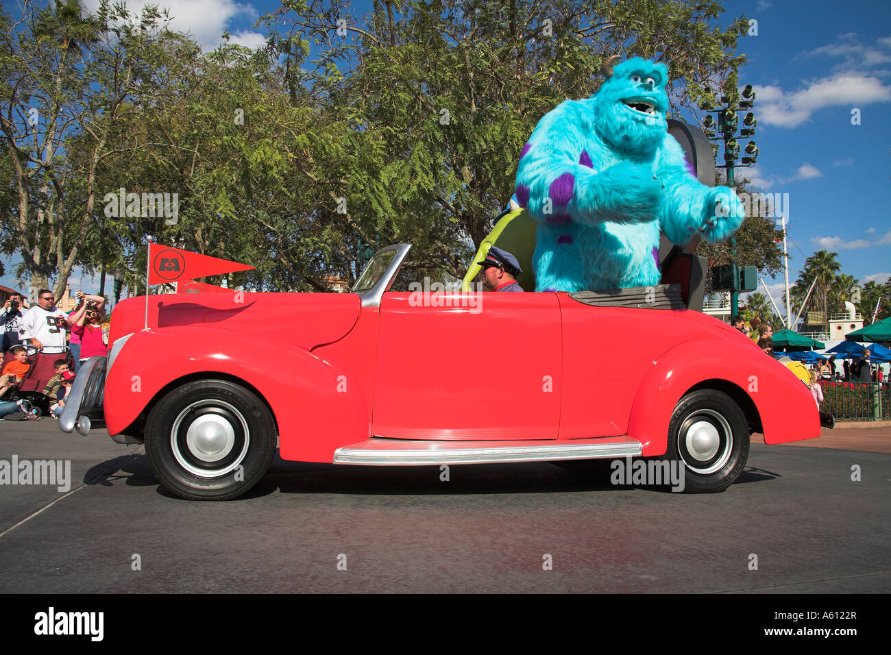 Sulley, Monsters Inc, Disney Stars and Motor Car Parade, Disney MGM ...